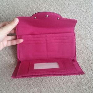 Hot Pink Wallet With Bowl | semashow.com